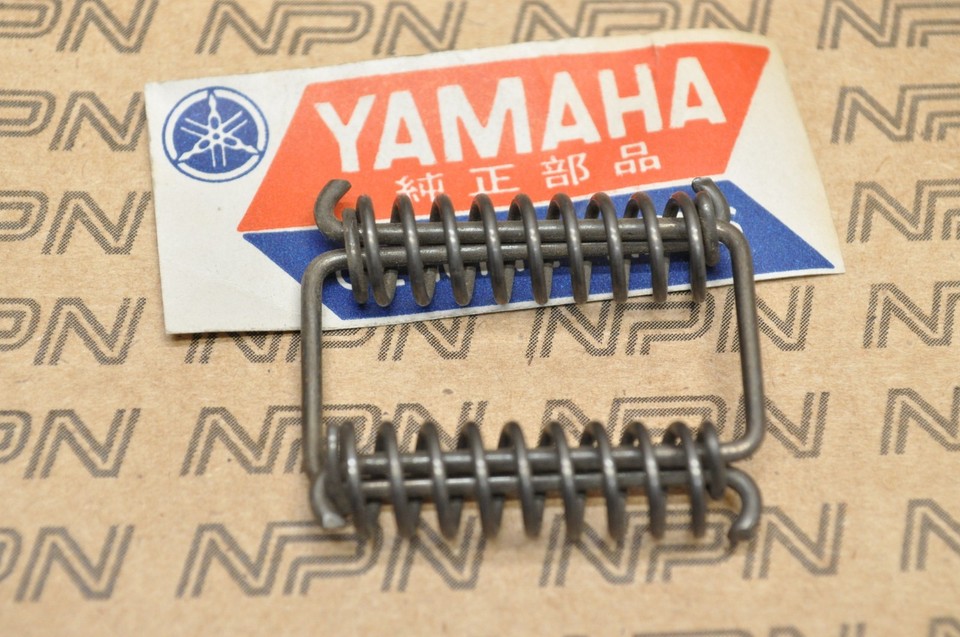 Yamaha Intake Spring GPX338 GPX433 SRX340 SRX440 Snowmobile NOS OEM 878 ...