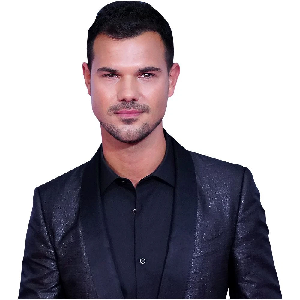 Taylor Lautner Full Body Shot