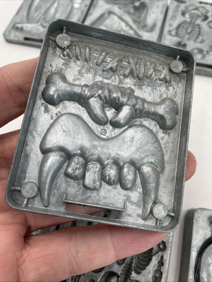 Mattel Thingmaker Fright Factory Molds Lot Of 8 1966 Vintage Skeleton ...