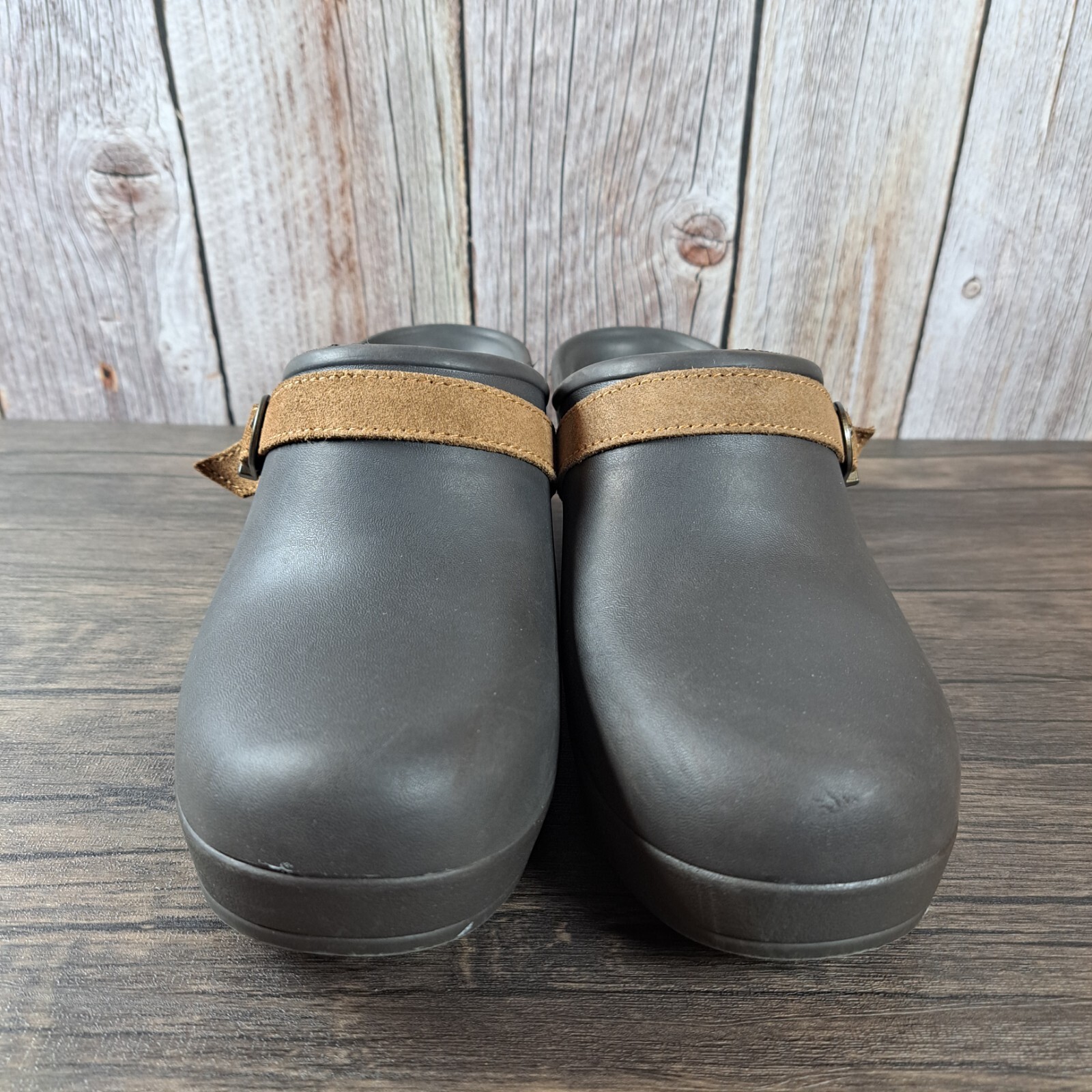 Crocs Sarah Clog Dual Comfort Slip On Mules Women's S… - Gem