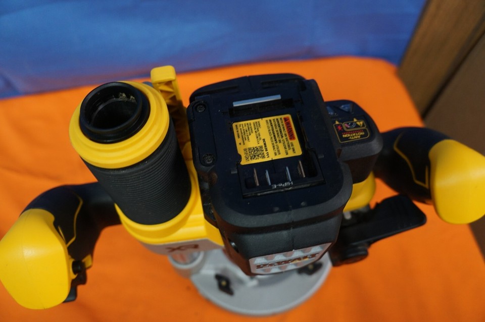 DeWalt DCW620 XR Plunge Router Max 2-1/4 HP Brushless Cordless Bare ...