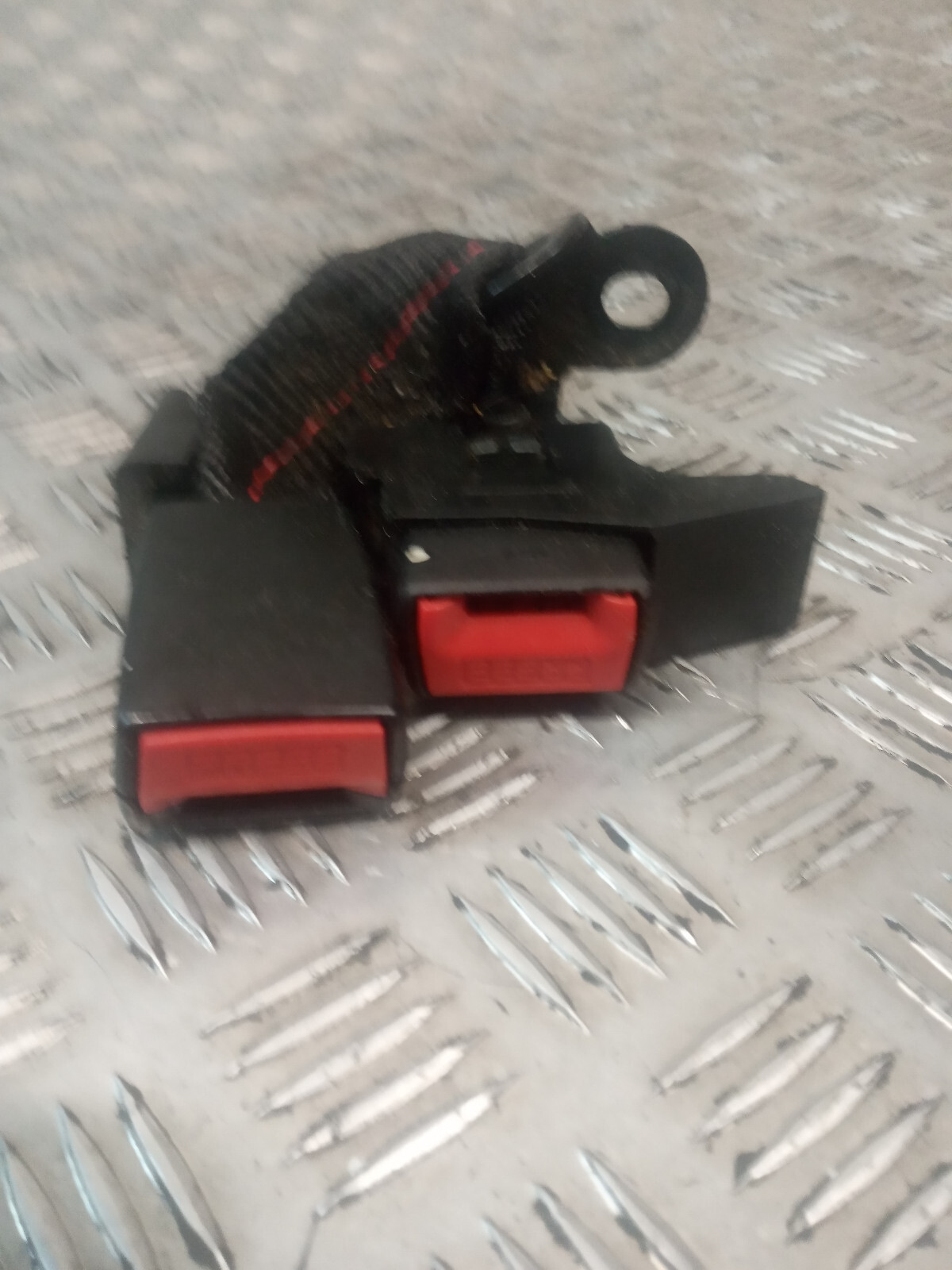 2012 RENUALT CLIO MK3 - 3DR OSR REAR DRIVER SIDE SEAT BELT STALK BUCKLE ...