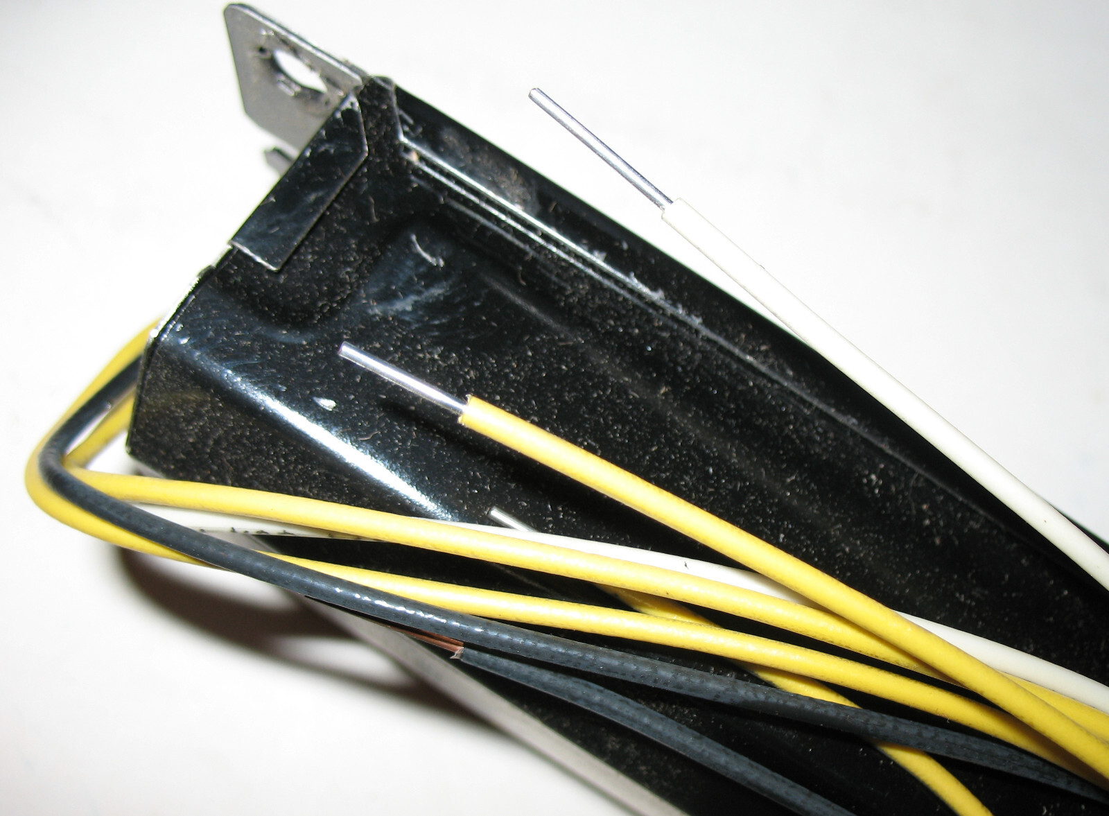 Magnetek+446-L-SLH-TC-P+Universal+Watt+Reducer%2C+Rapid+Start+Ballast ...