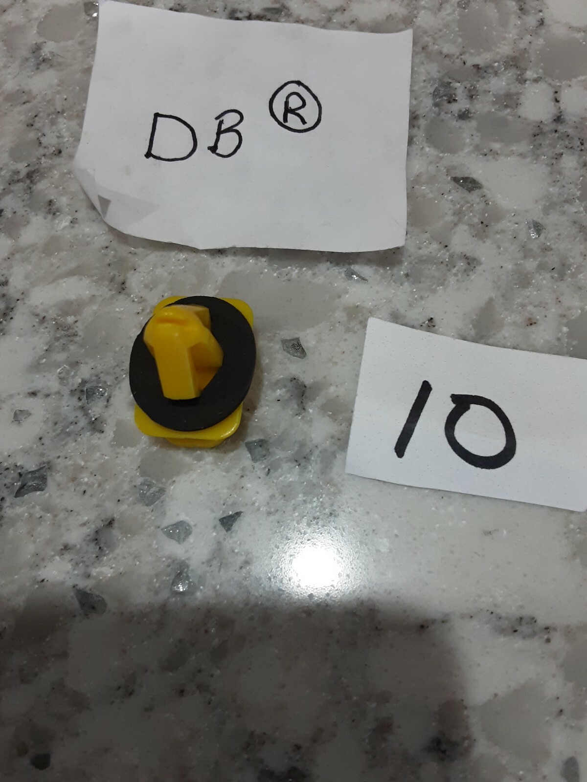 Retainer OEM GM Part Number 11612122, Bag of 10, fits Cadillac CTS and ...