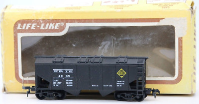 HO Scale Life-Like, 40' Two Bay Cement Hopper, Erie RR, Black, #4065 ...