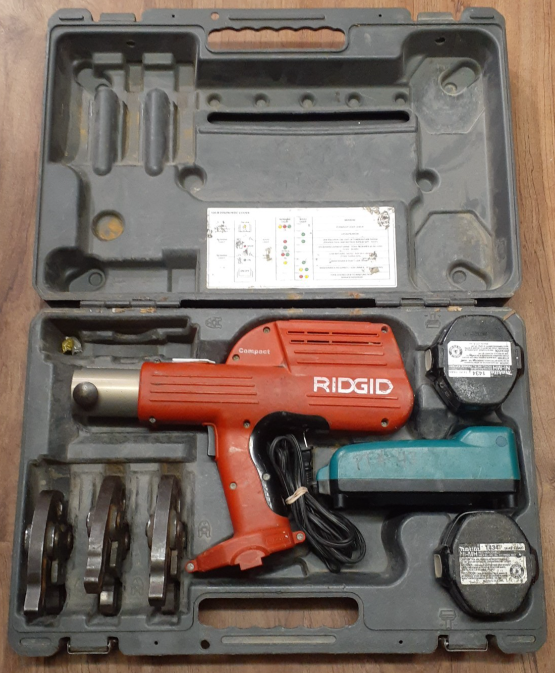 (RI4) RIDGID 100-B Press Tool Kit 1/2" - 3/4" - 1" Jaws Batteries ...