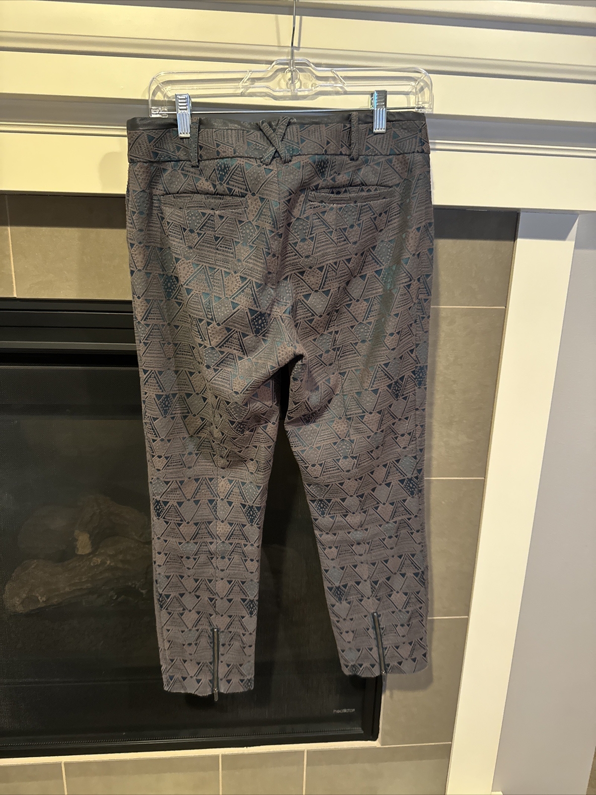 Women’s Cartonnier Grey Patterned Pants Size 4 EUC | eBay