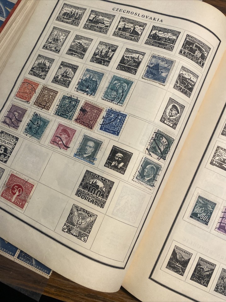 Scott Modern Worldwide Stamp Album, 100s of stamps Philatelic ...