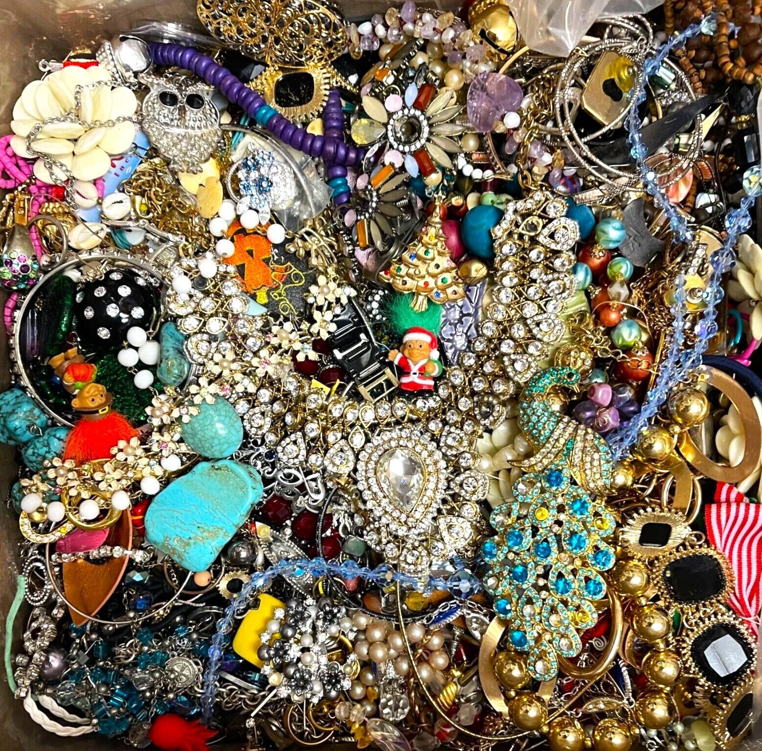 Over 1 lb Lot Vintage Now Costume JUNK Jewelry Part SCRAP Bead Crafting ...