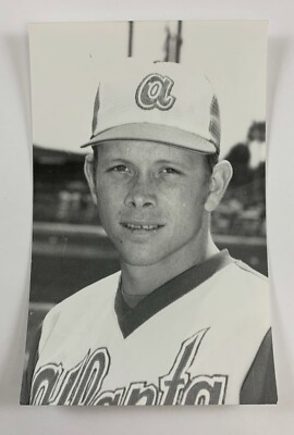 Rod Gilbreath Atlanta Braves Vintage Baseball Postcard PCAB-04 | eBay