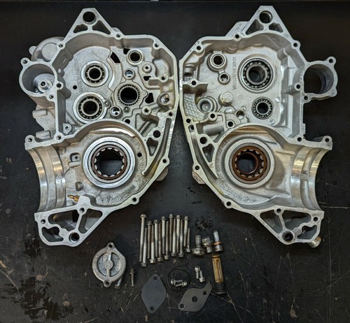 KTM SXF 250 ENGINE CASE CRANKCASE Fits: 2006-2010 SX-F 250, CENTER ...