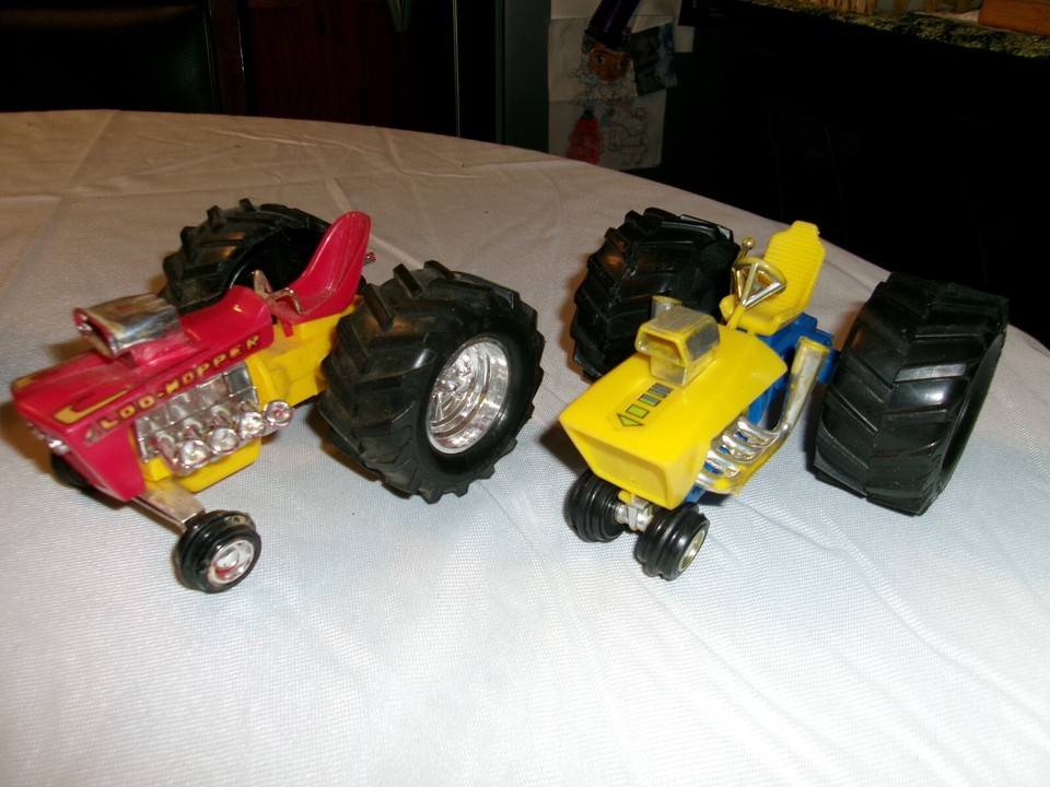 Agco Farm Toy Ertl Mini Hot Rod Quad Hopper Sod Buster Pulling Tractors ...