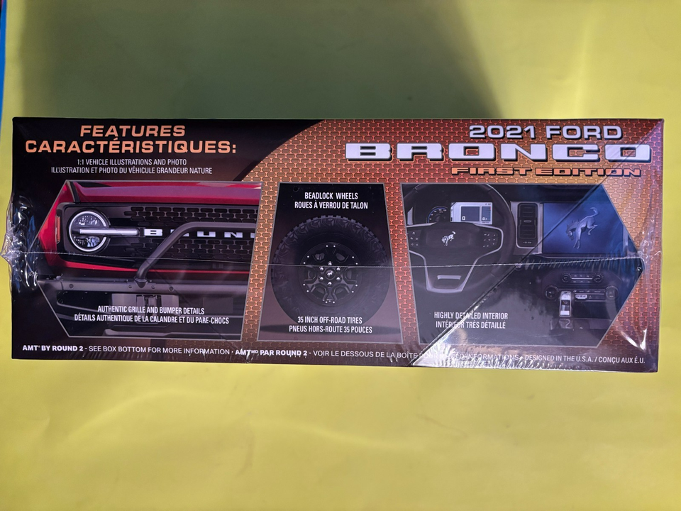 PAIR OF FORD BRONCO MODEL KITS-OLD & NEW 2021-80S AMT 1/25 SCALE NEW ...
