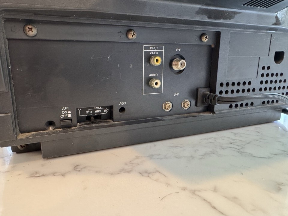 RETRO GAMING HOLY GRAIL TV!! Sharp Linytron 14KV455 CRT Television RARE ...