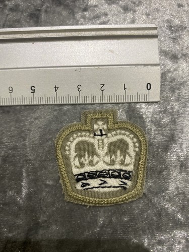 Genuine British Army No2 Staff / Colour Sergeants SGT Patch Crown CR2 ...