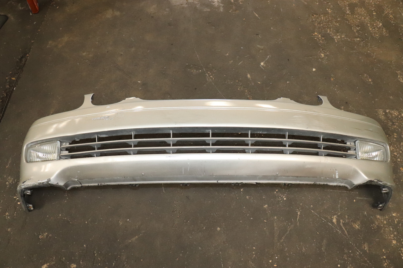 1998-2005 Lexus GS300 Front Bumper Cover Assembly OEM | eBay