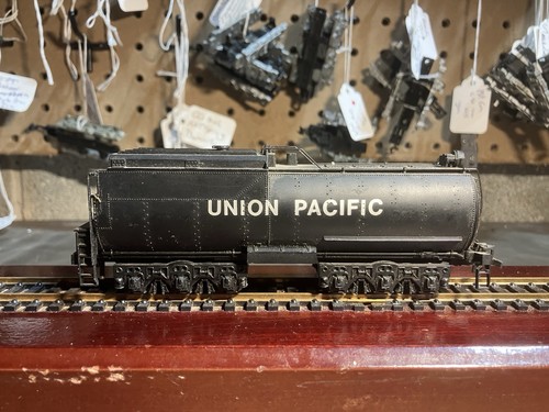 Bachmann HO Union Pacific Oil Tender Steam Engine | eBay