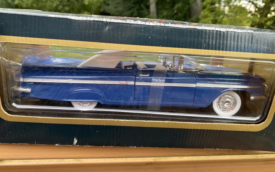 Timeless Classics Chevrolet 1959 Blue Impala 1:18 450437 | eBay
