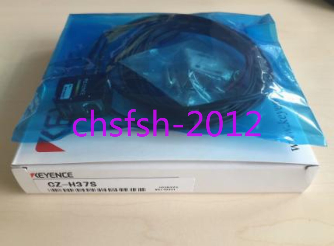 1 PCS NEW IN BOX KEYENCE color sensor CZ-H37S | eBay