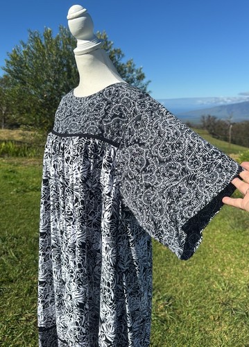 Blue Ginger Hawaii Floral Black White Muumuu Muu Short Sleeve Midi Dress OS | eBay