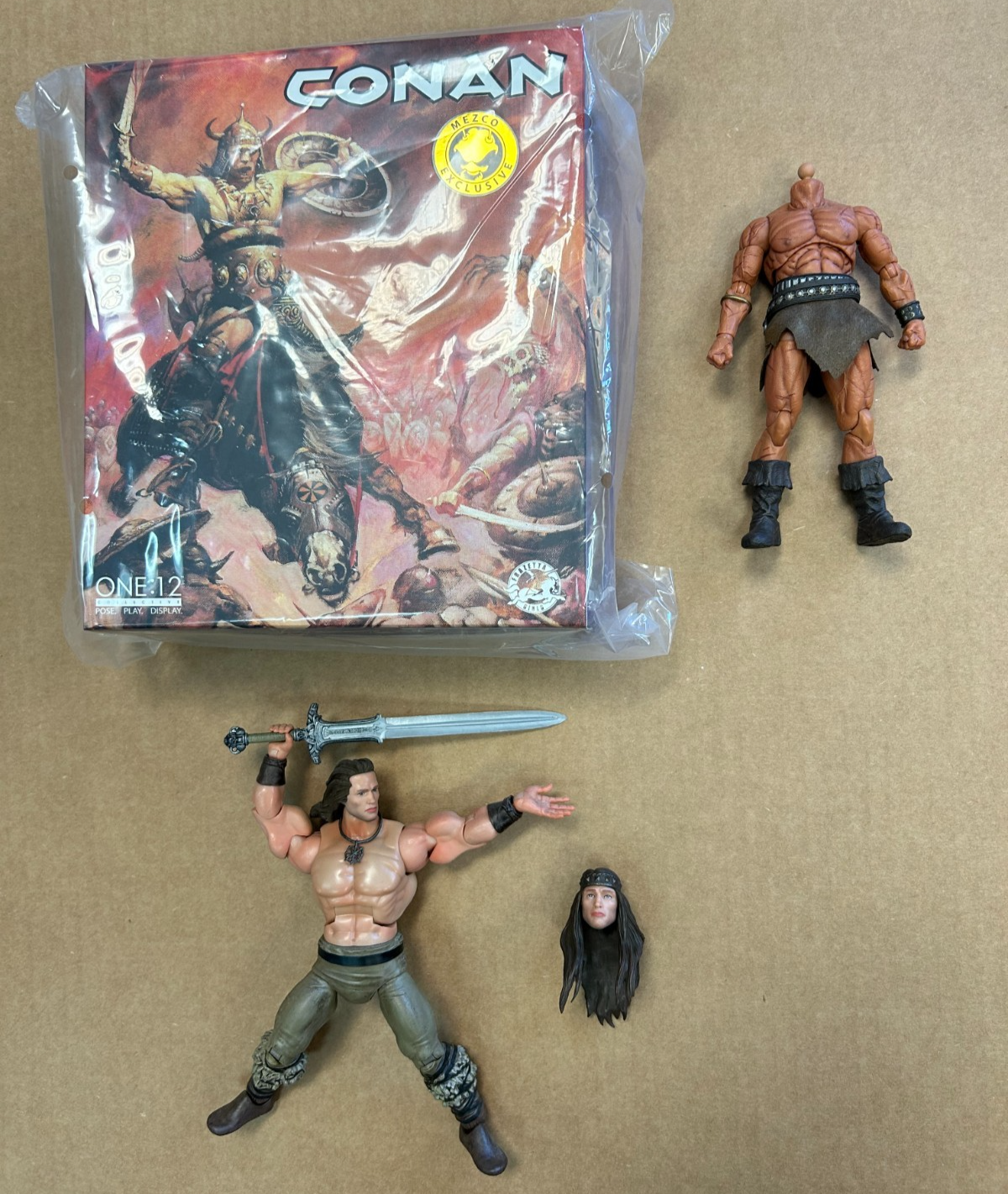 Mezco One 12 Conan the Conqueror & Mezco Conan the Barbarian Body Super ...