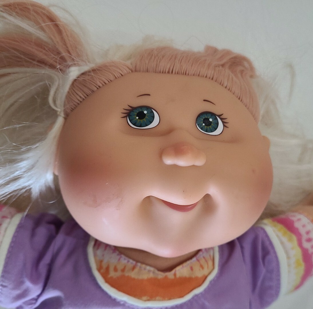 Cabbage Patch Kids CPK Magic Glow Surprise Doll 2007 blond & pink hair ...