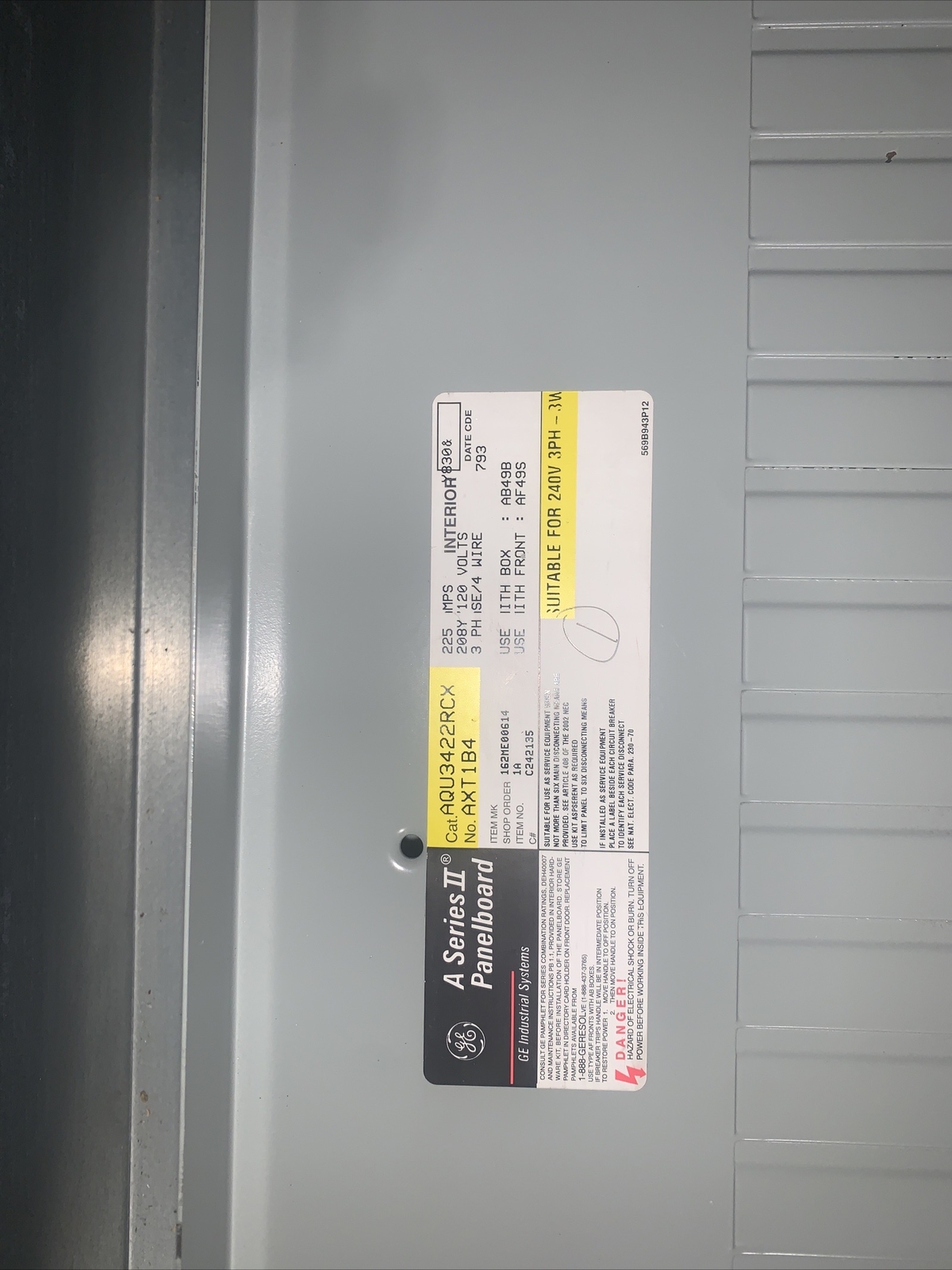 GE a Series II Panelboard for 240 V 3 Phase 400 Amps # AXT1B4 for sale ...