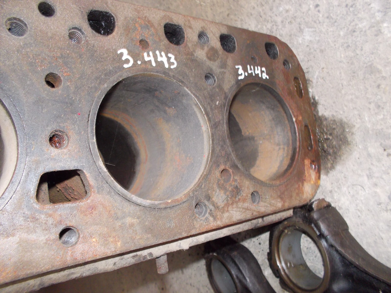 Farmall IH H SH Tractor engine motor block + M&W More Power Pistons | eBay