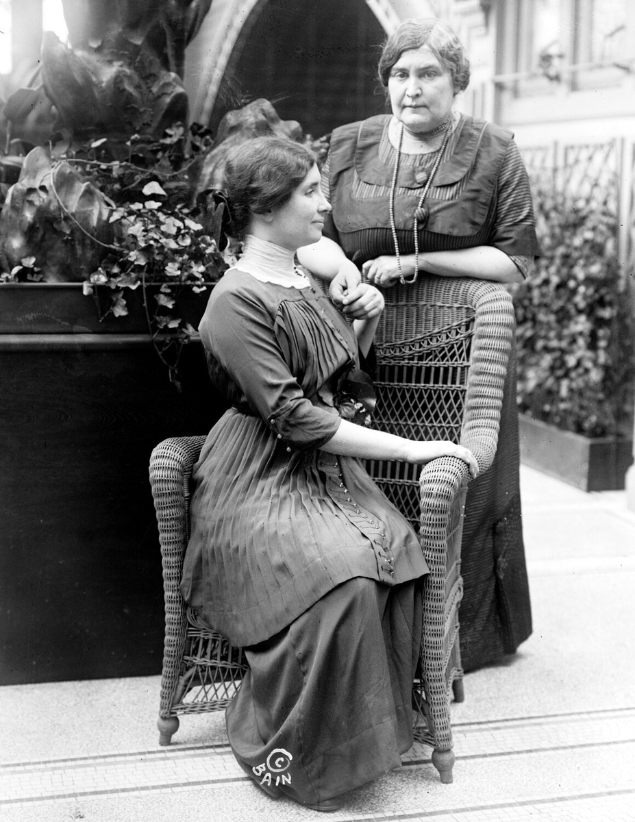 Helen Keller And Anne Sullivan In Color