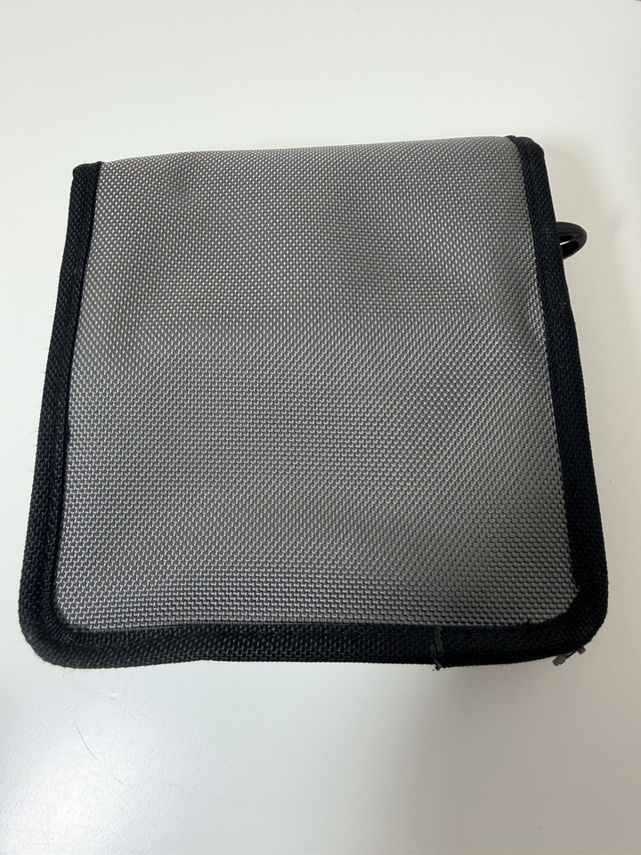 Nintendo DS Official Licensed Travel Case & Game Cartridge Carrier Grey ...
