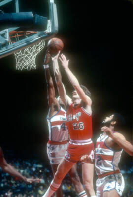 Coby Dietrick of the Chicago Bulls 1981 Basketball Photo 1 | eBay Australia