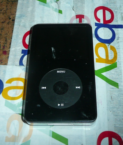 Apple iPod Classic 5th Generation A1136 30GB - BLACK - Broken Screen ...