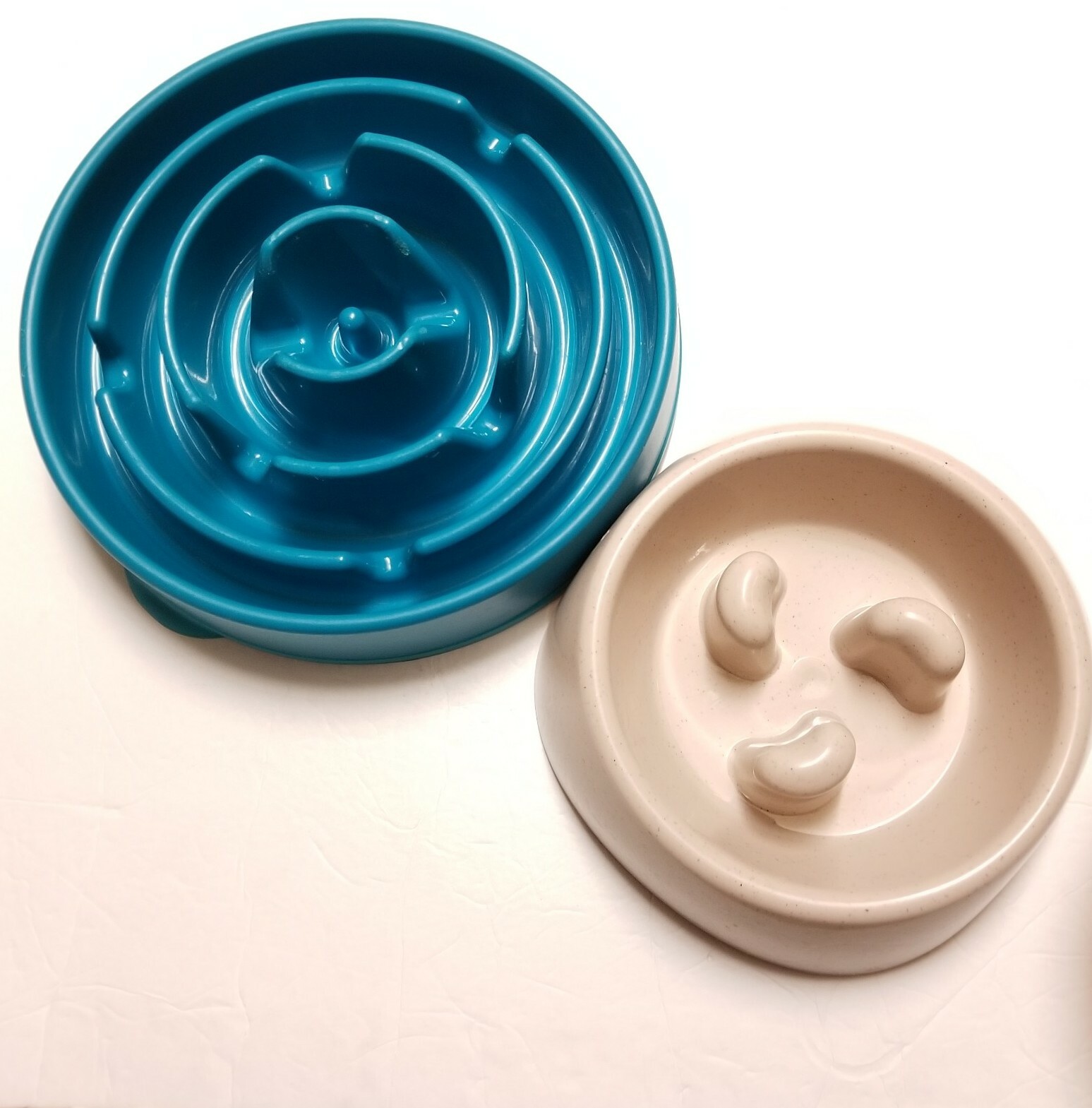 Lot of 2 Slow Feeder Dog Bowl Fun Feeder Bowl Maze Interactive Dog Food ...