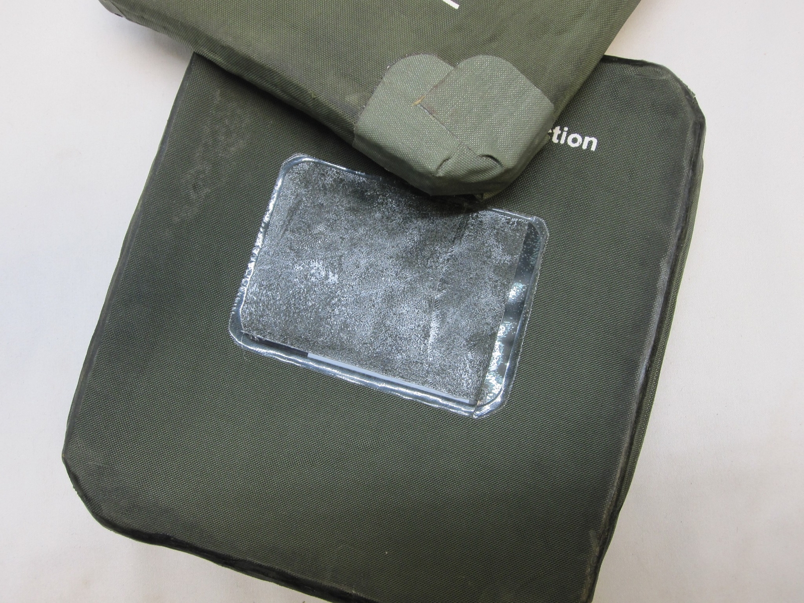 (2) STRIKE FACE BODY ARMOR SIDE PLATES LEFT & RIGHT LEVEL III CERAMICS ...