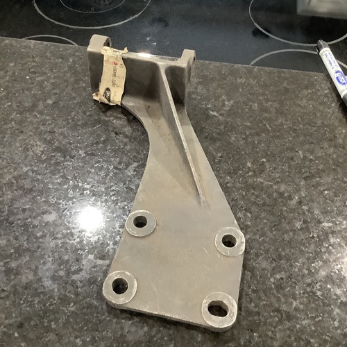 nos 1976-1977 ford truck 300 6 cylinder smog bracket D6TZ-9B450-B | eBay