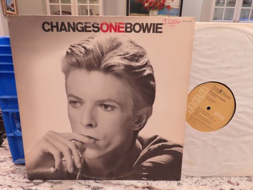DAVID BOWIE - CHANGES ONE - VG/VG+ VINYL LP STERLING PRESS - LOWEST ...