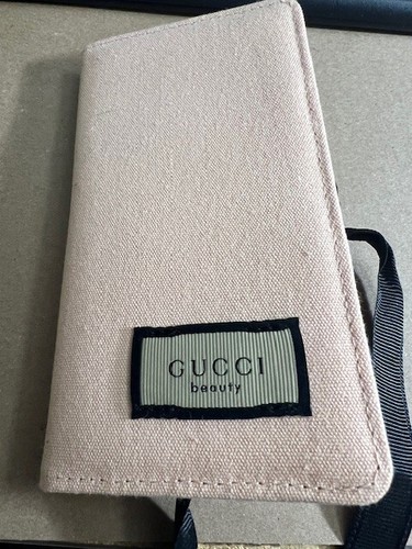 GUCCI BEAUTY 3 Brush Set Travel Makeup Pouch Bag VIP Gucci Beauty New ...