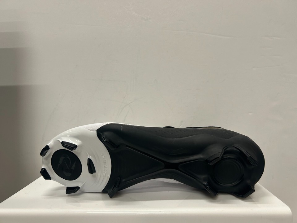 Nike Phantom Luna II academy FG FOOTBALL BOOTS UK 10 US 11 EU 45 REF ...