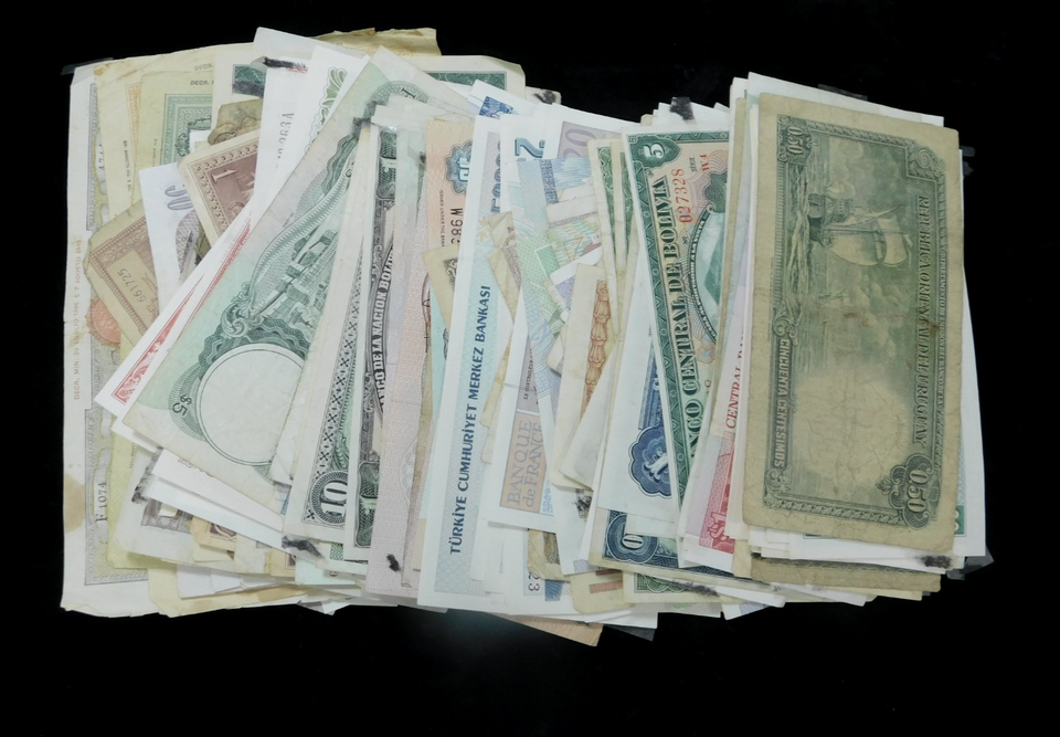 Lot of 150x World Foreign Paper Currency - Nice Mixed Lot | eBay