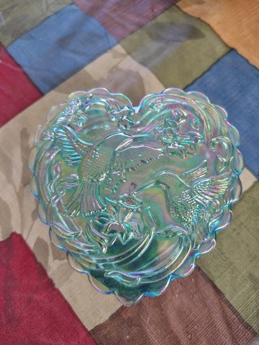 FENTON Turquoise Iridescent Carnival Glass Hummingbird Heart-Shaped ...