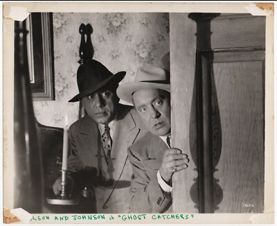 1944 Press Photo Actors Ole Olson & Chic Johnson, The Ghost Catchers ...