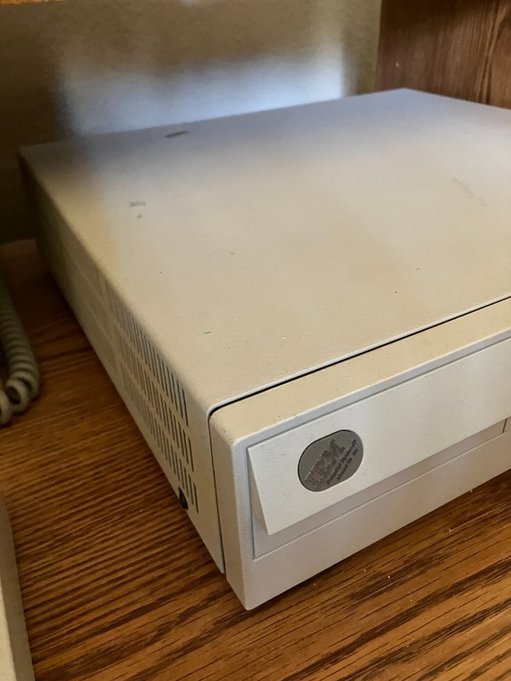 IBM 8530 Personal Computer [PS/2 8530] | Keyboard and Monitor Included ...