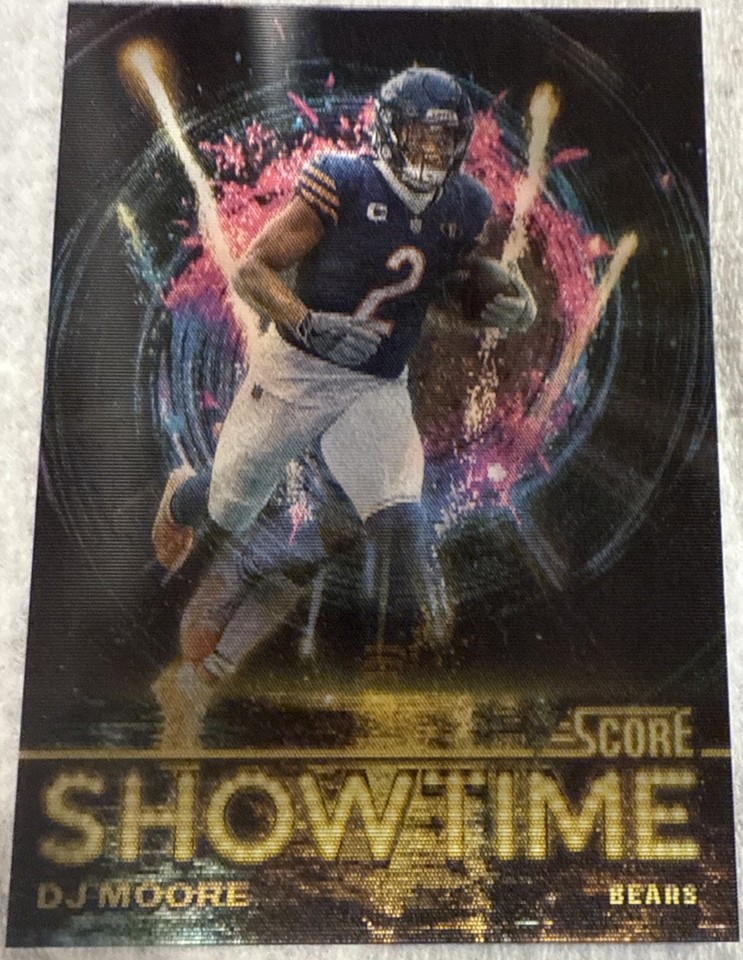 2024 Score Football SHOWTIME 3D Chicago Bears DJ Moore Case Hit No 4 ...