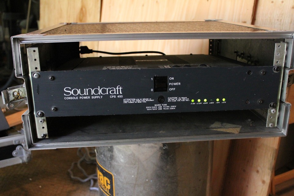 Soundcraft Delta 200 24 Channel Monitor Console With Flight Cases ...