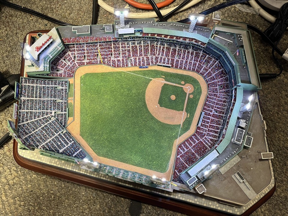+ Danbury Mint Deluxe Fenway Park Home of the Boston Red Sox Stadium ...