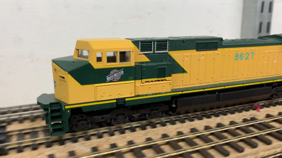 HO Athearn Blue Box 4915 C44-9W C&NW #8627 Powered NIB! HO4216 | eBay