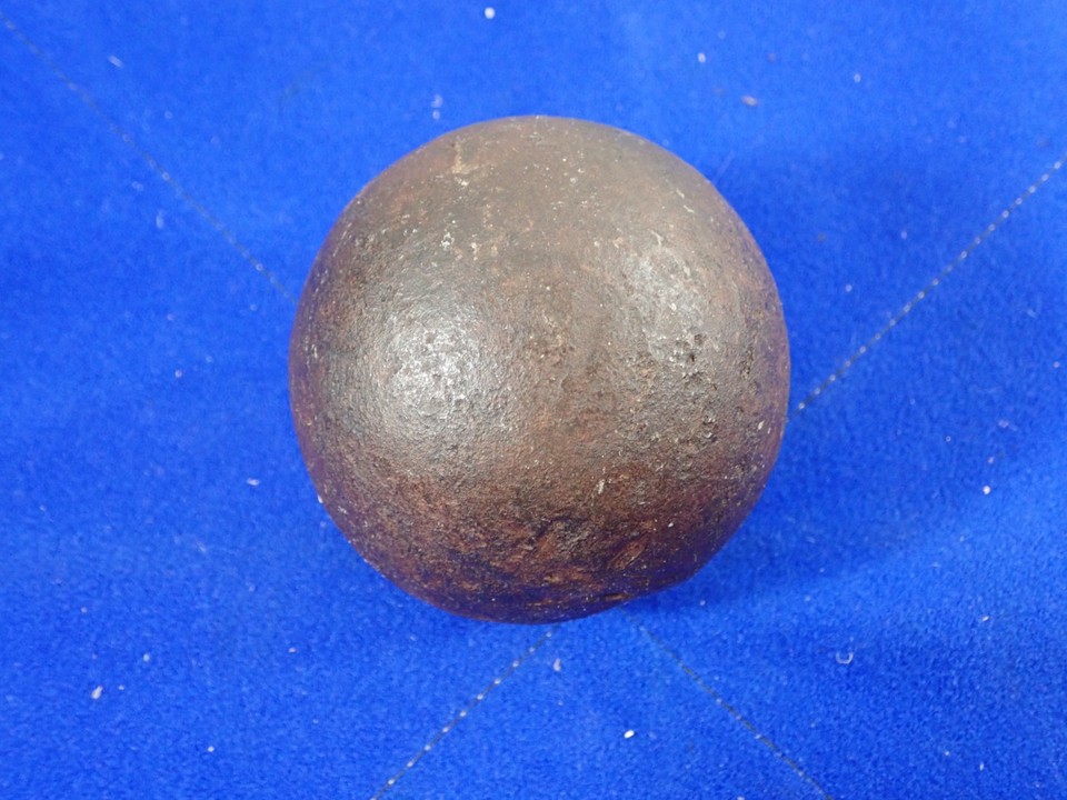 Antique cast iron cannonball 3lb class solid round shot 3 1/8" 4lb 9oz ...