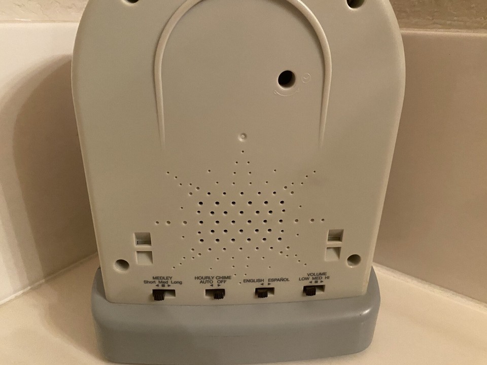 Vtg Sound Design Musical Christmas Clock Carols Hymns Songs Light Up ...