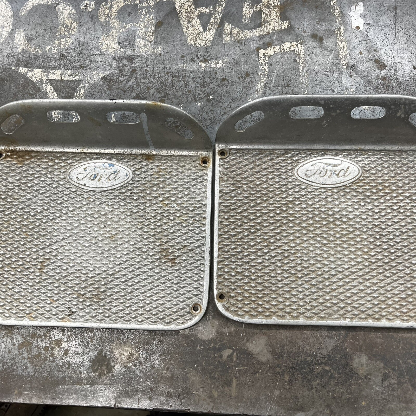 1930s Ford Step Plate Scuff Running Board Lowrider Bomb 1937 1938 1939 ...