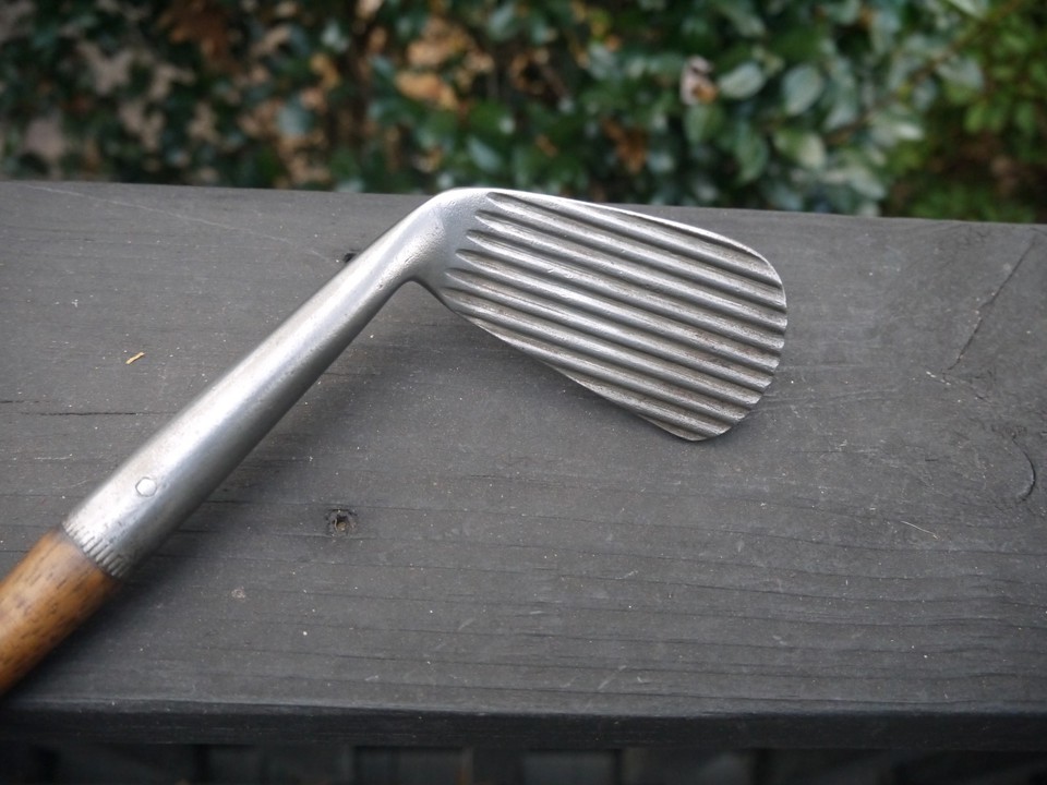 Antique Wood Shaft Gibson Scotland Deep Groove Jerko Mashie | eBay